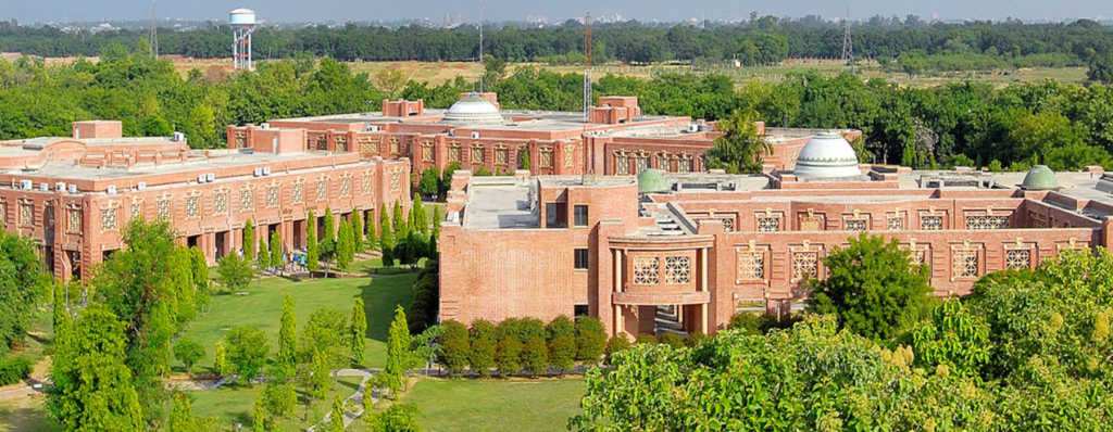 Pinnacle of Excellence: Distinguished Alumni of IIM Lucknow – Vaave Blog